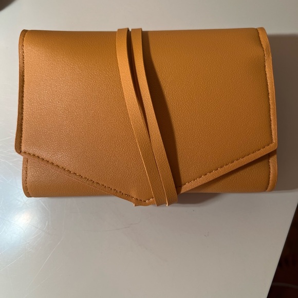 Glass Ladder Co | Bags | Glass Ladder Co Vegan Leather Tech Wallet ...